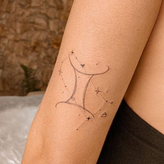 25+ Best zodiac pisces tattoo: Ideas & Meanings & Designs | VeAn Tattoo