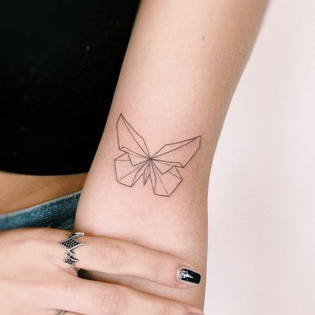 29+ Fine Line Style Tattoos: Ideas and Meanings. Style Guide. - VeAn Tattoo