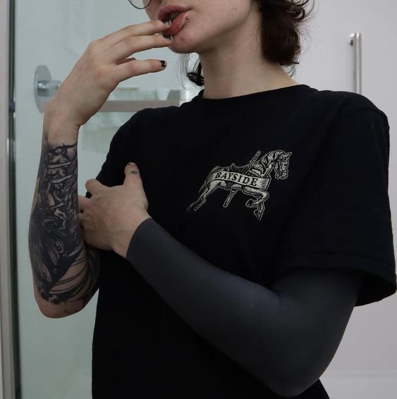 33+ Blackwork Style Tattoos: Ideas and Meanings. Style Guide. | VeAn Tattoo