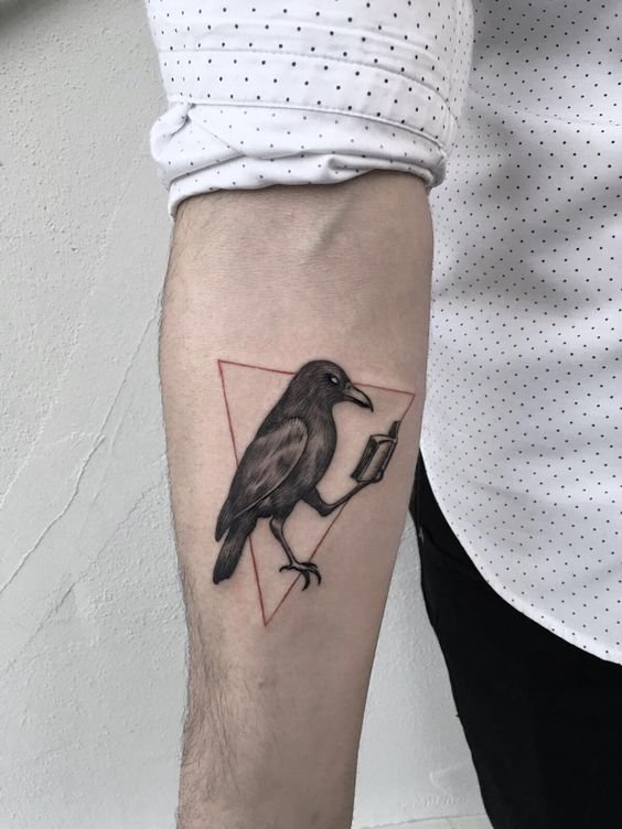 Raven tattoo: styles and meaning | 42+ Designs for men and women - VeAn ...