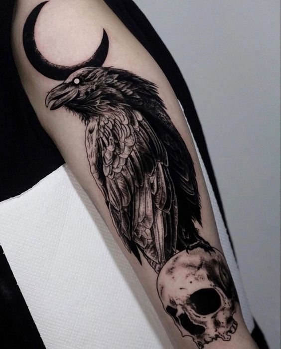 Raven tattoo: styles and meaning | 42+ Designs for men and women - VeAn ...